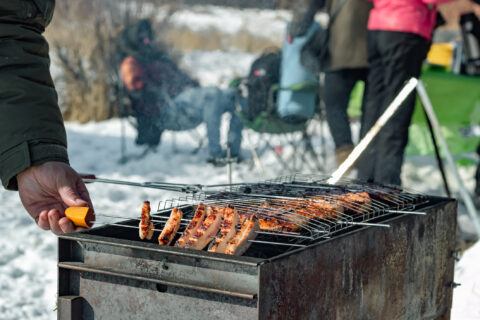 Grilling Outside in Winter- Top tips - BackyardPatioLife